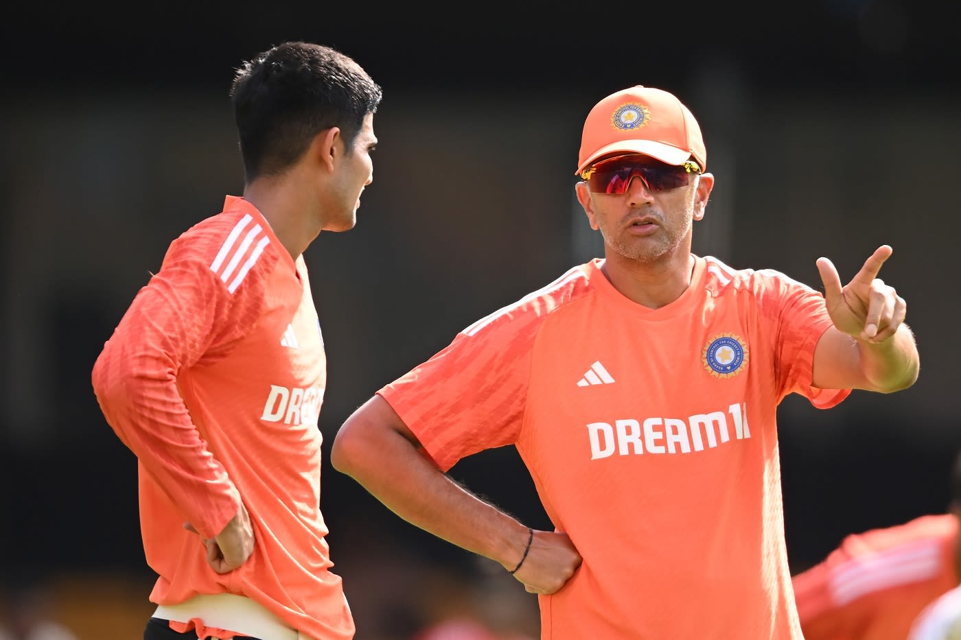 Shubman Gill chats with coach Rahul Dravid | ESPNcricinfo.com