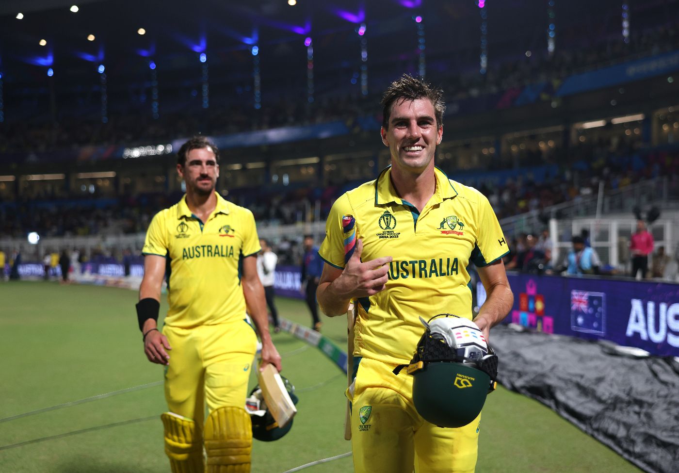 Mitchell Starc and Pat Cummins added 22 runs off 46 balls to take ...