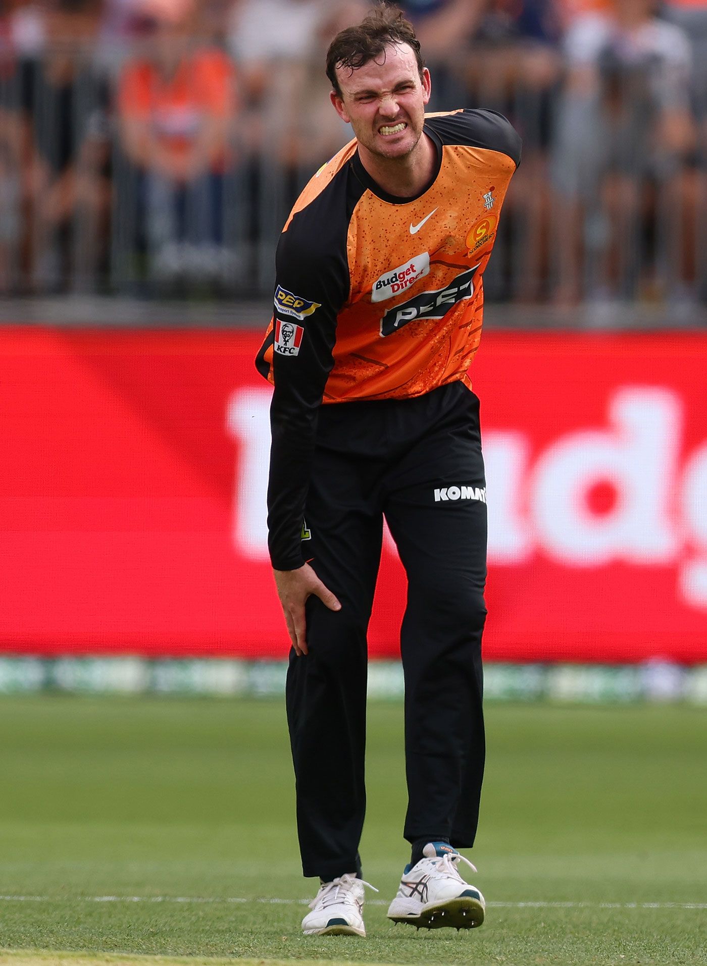 Ashton Turner grimaces in pain | ESPNcricinfo.com