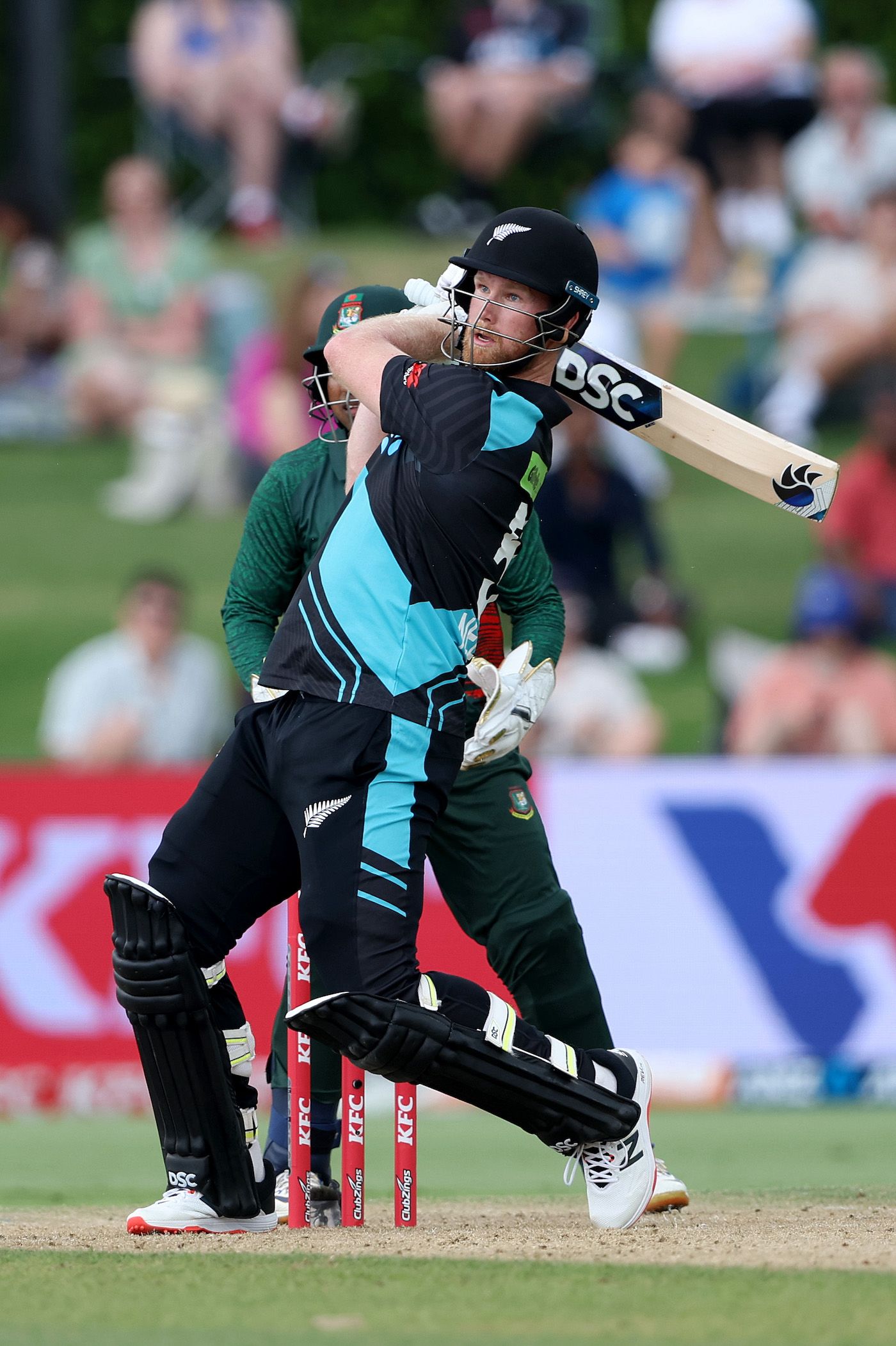 Jimmy Neesham played a useful hand to keep New Zealand ahead of the DLS ...