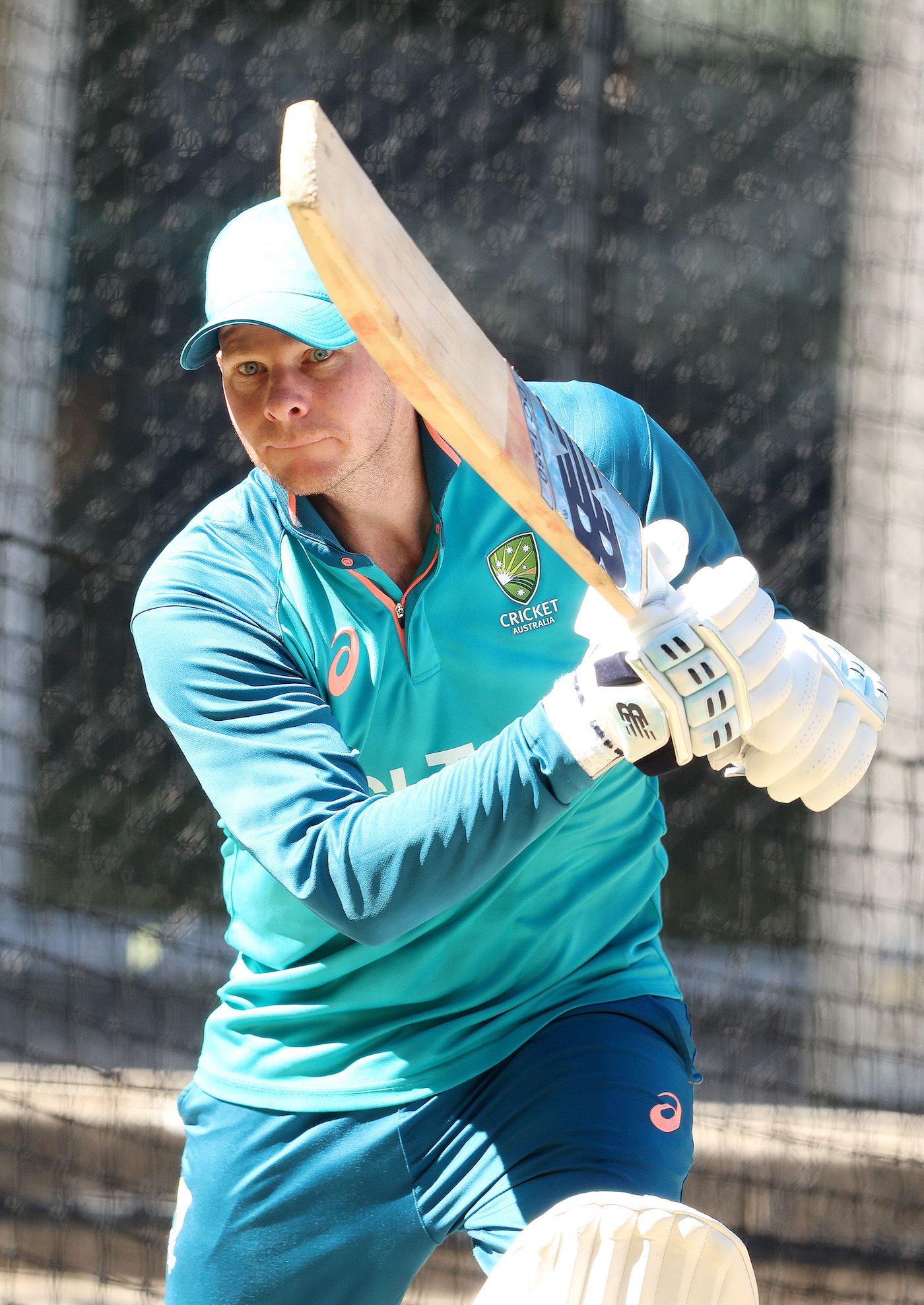 Steven Smith gets ready for his new role in the Test team ...