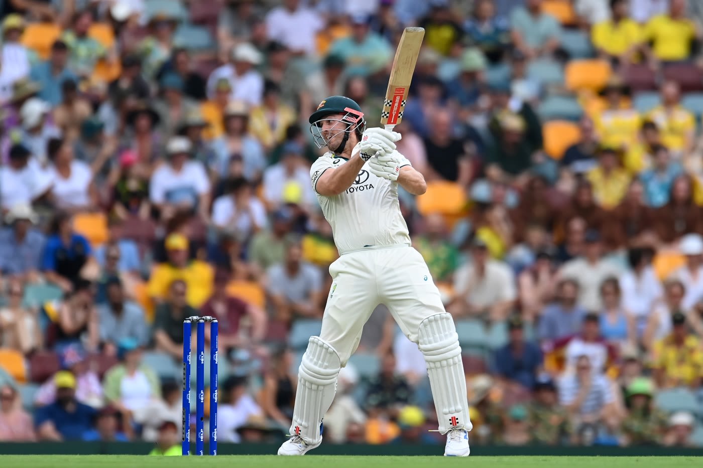 Mitchell Marsh goes up and over for a six | ESPNcricinfo.com