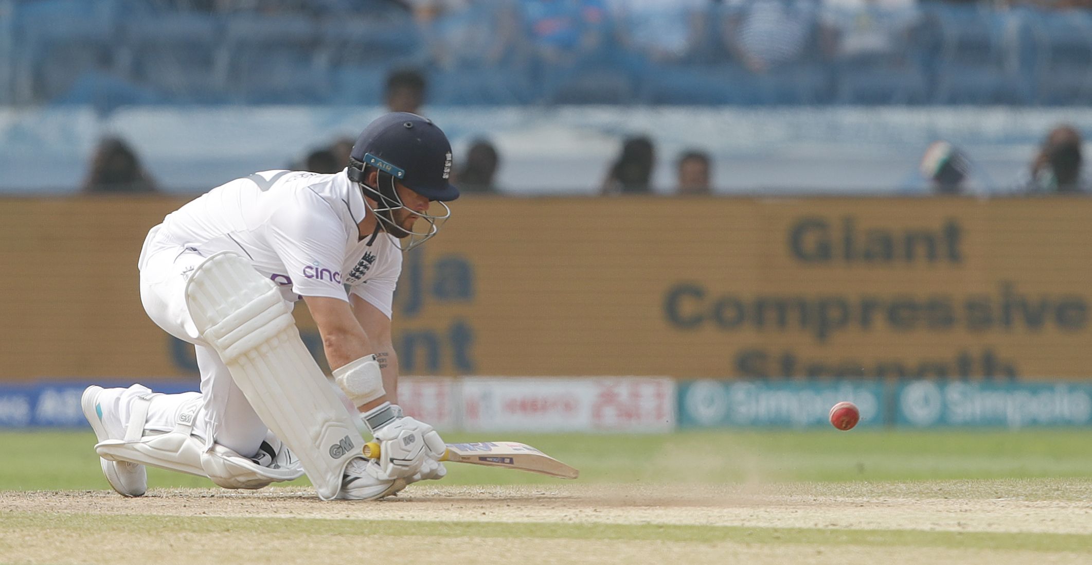 Ben Ducket plays the reverse sweep | ESPNcricinfo.com