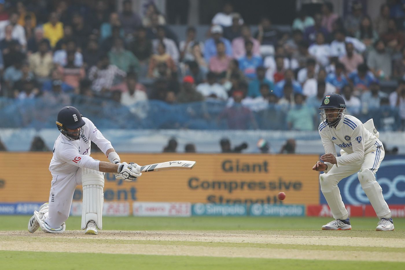 Ben Foakes plays the sweep powerfully | ESPNcricinfo.com
