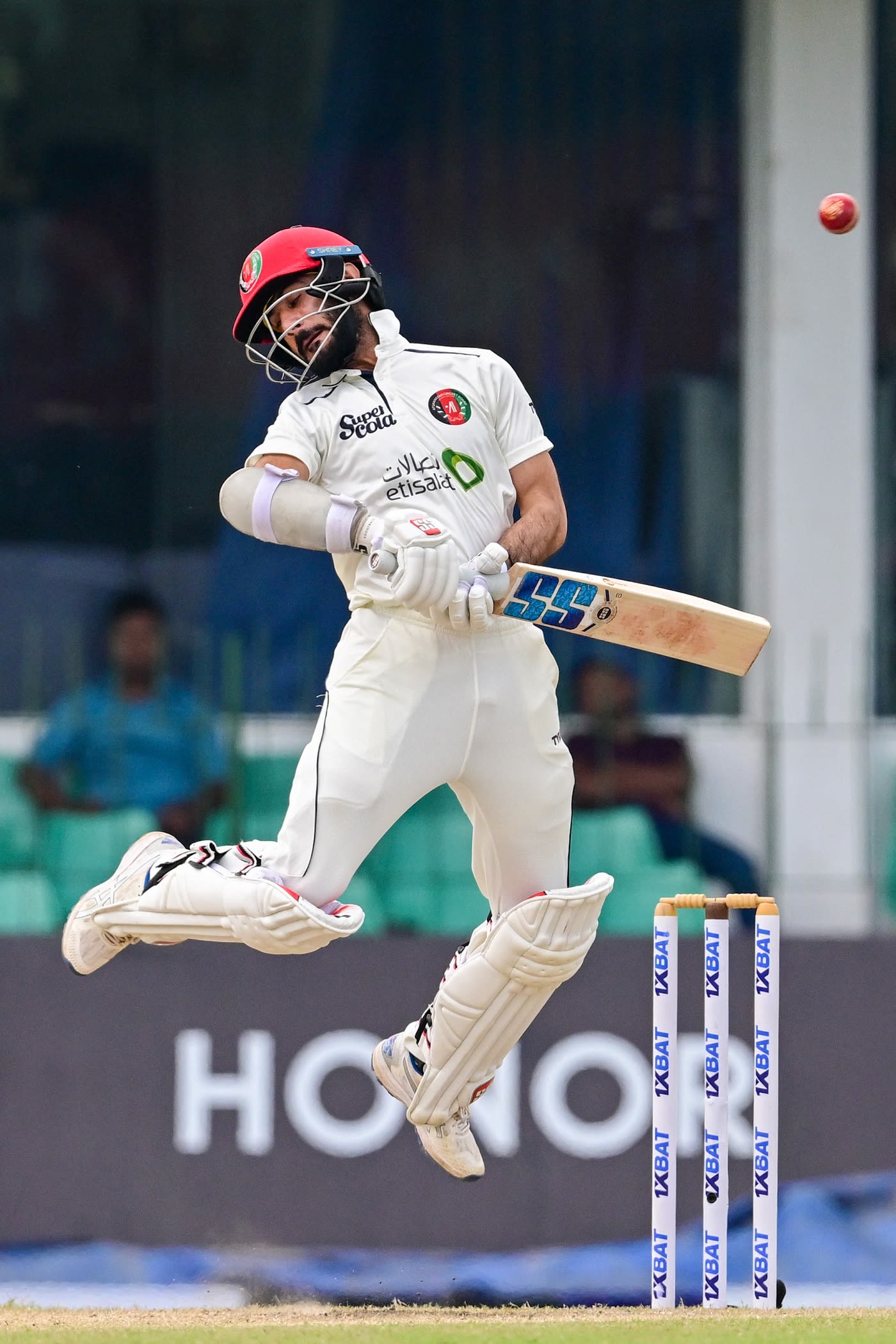 Ikram Alikhil is shaken by a bouncer | ESPNcricinfo.com