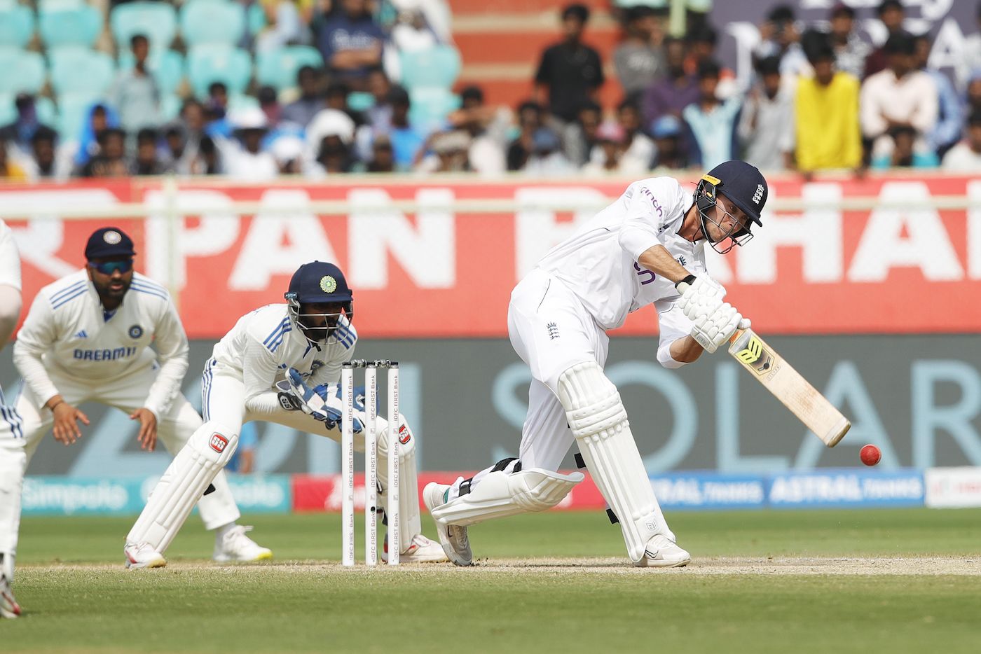 Tom Hartley goes on the attack | ESPNcricinfo.com