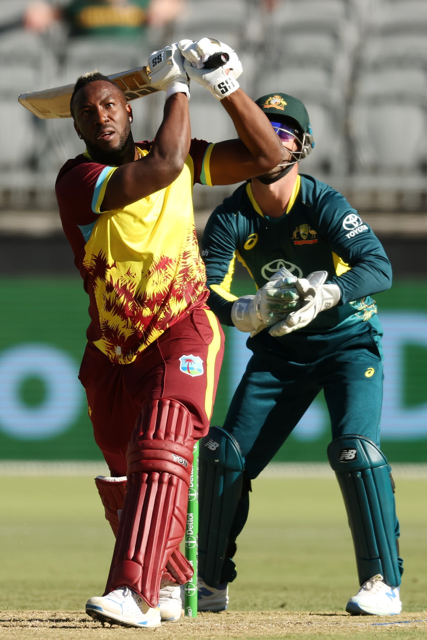 Andre Russell launches over long-on | ESPNcricinfo.com