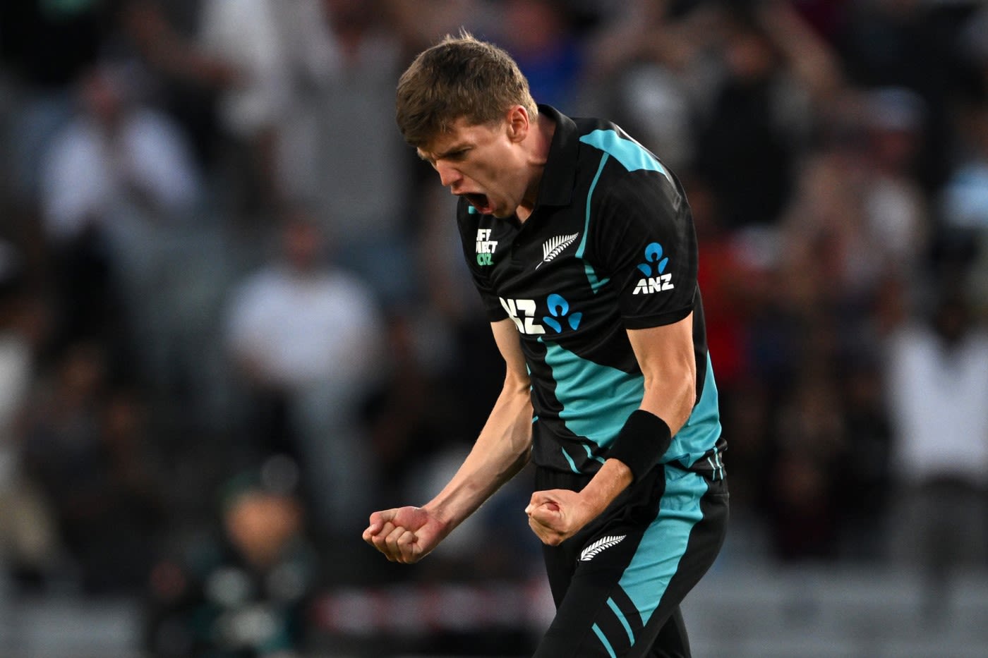 Ben Sears celebrates a wicket | ESPNcricinfo.com