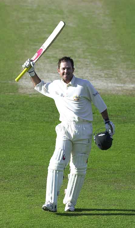 Ricky Ponting acknowledges the applause at Leeds after returning to ...