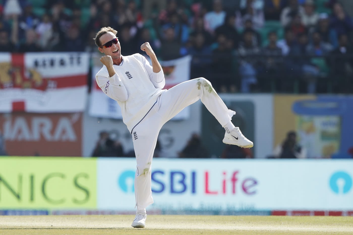 Tom Hartley celebrates a wicket | ESPNcricinfo.com