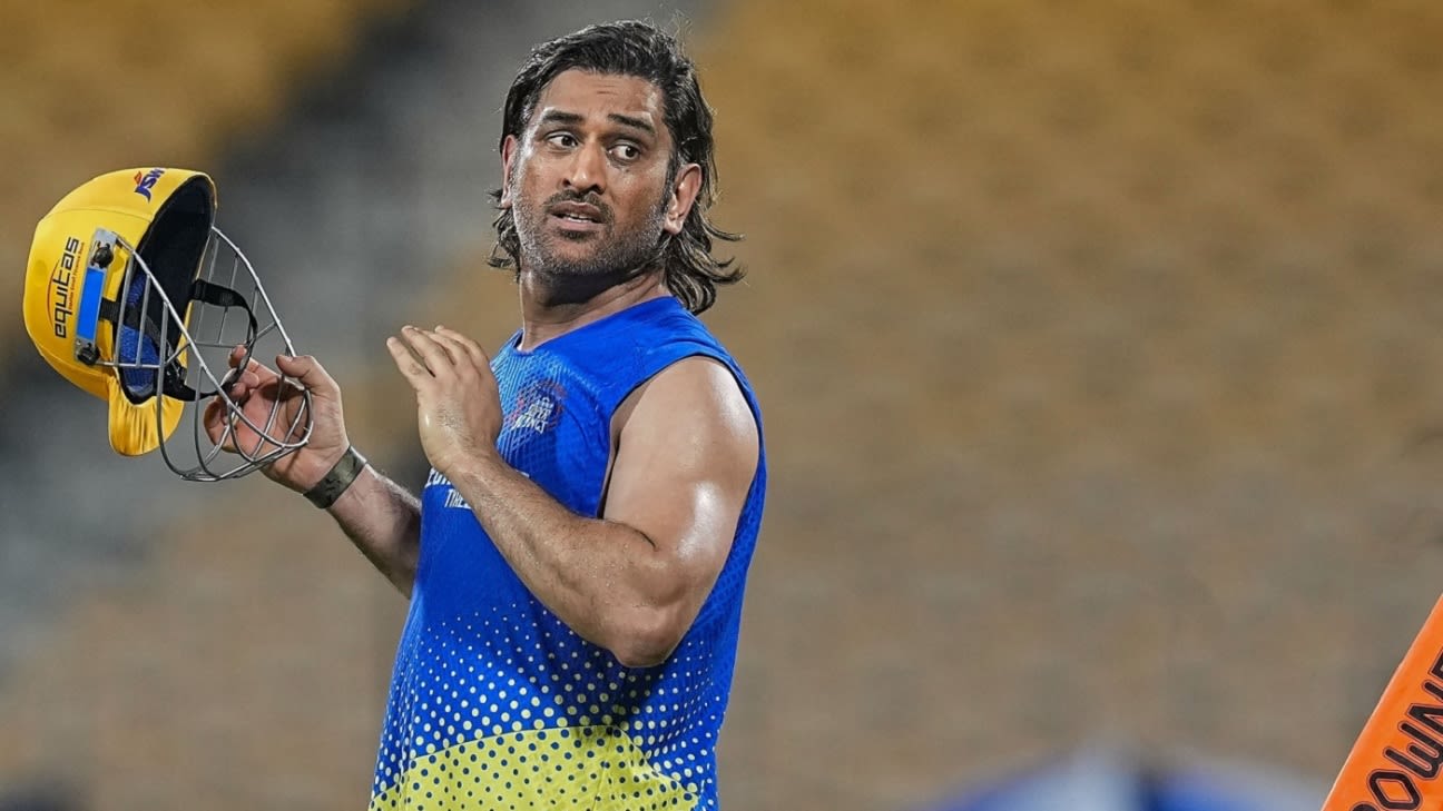 ipl 2025 - ms dhoni ने अपने क्रिकेट के भविष्य और test cricket पर ...