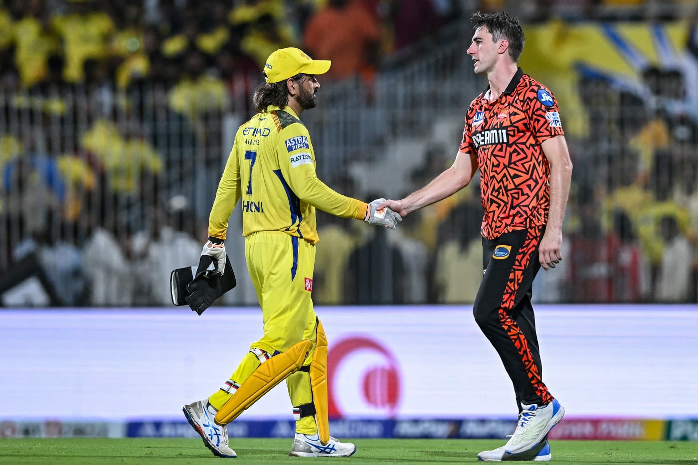 MS Dhoni and Pat Cummins shake hands after CSK's comfortable win | ESPNcricinfo.com