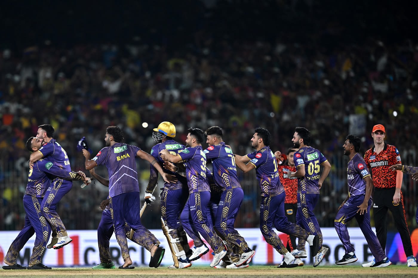 KKR players celebrate their victory | ESPNcricinfo.com