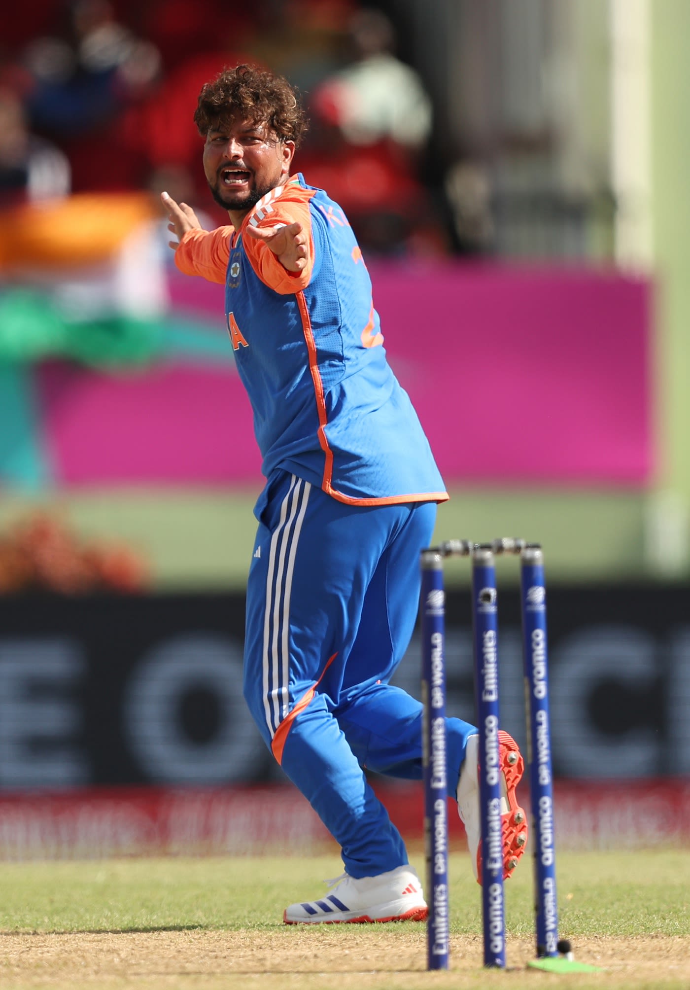 Kuldeep Yadav didn't let Sam Curran prosper | ESPNcricinfo.com