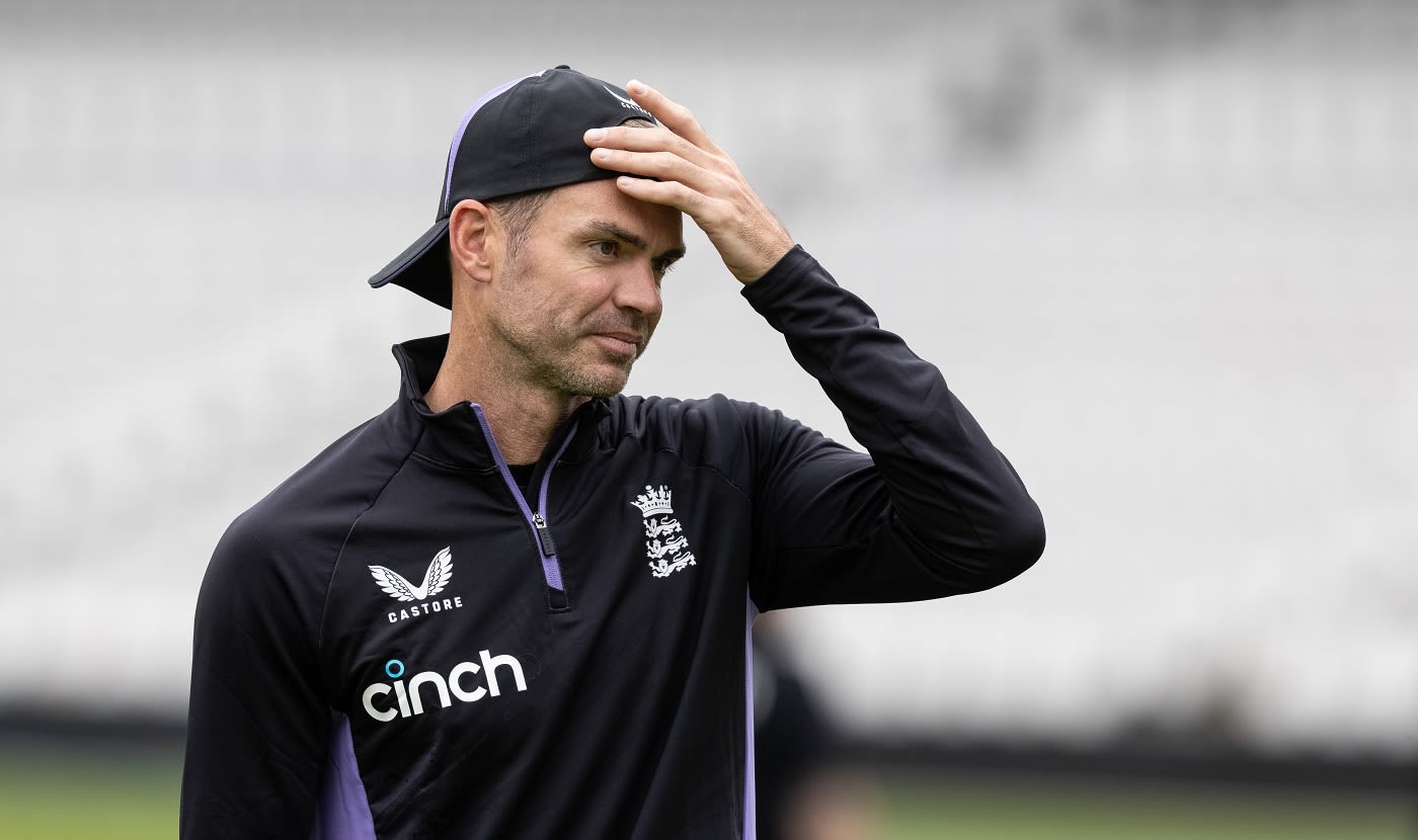 James Anderson gets warmed up for training | ESPNcricinfo.com