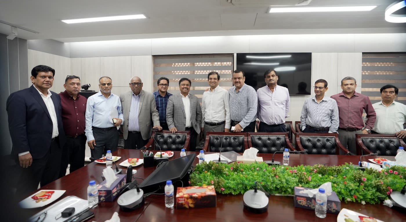 Faruque Ahmed with the BCB directors and other employees at the ...