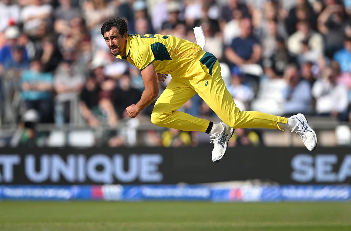 An airborne Mitchell Starc | ESPNcricinfo.com