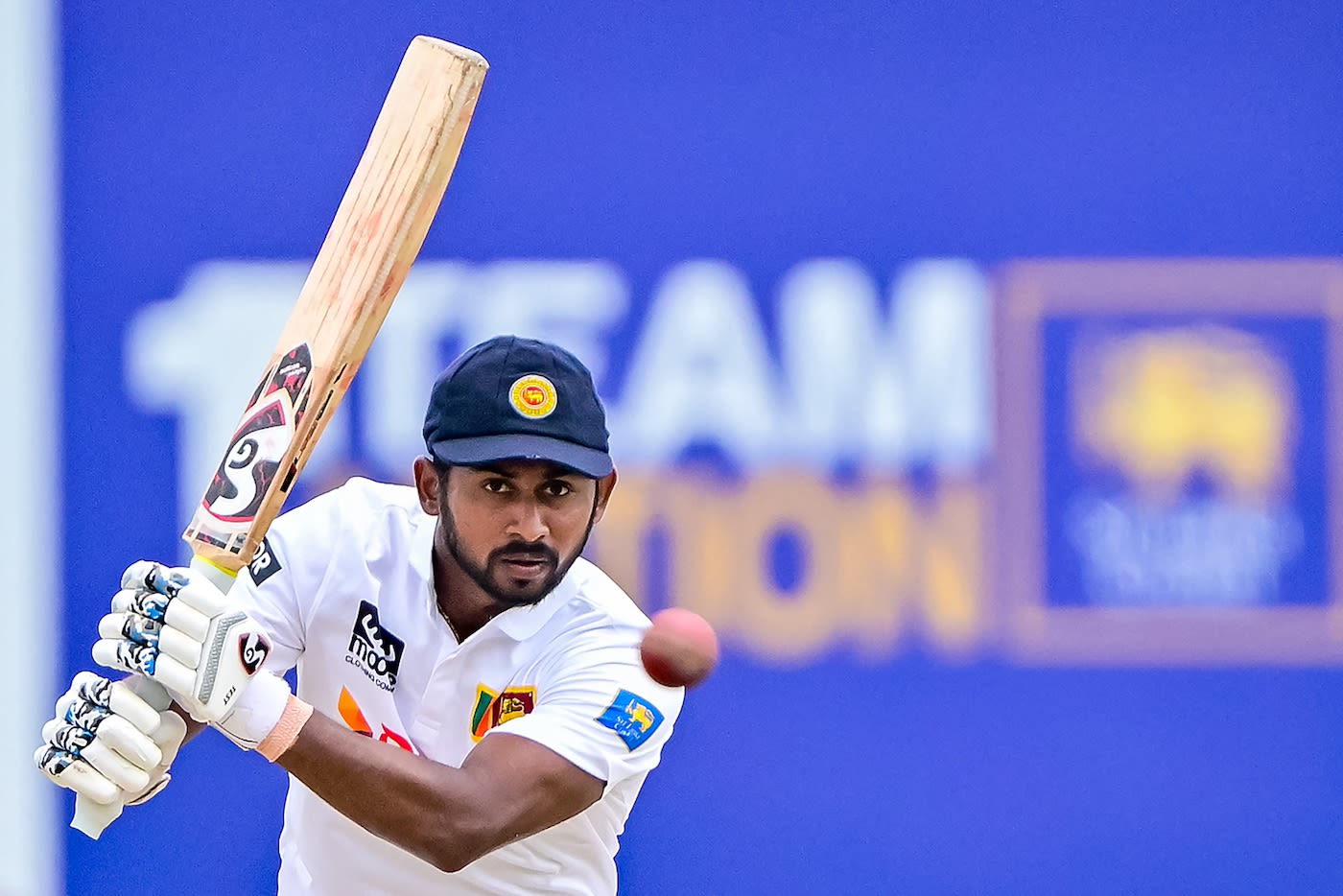 Kamindu Mendis drives towards the covers | ESPNcricinfo.com