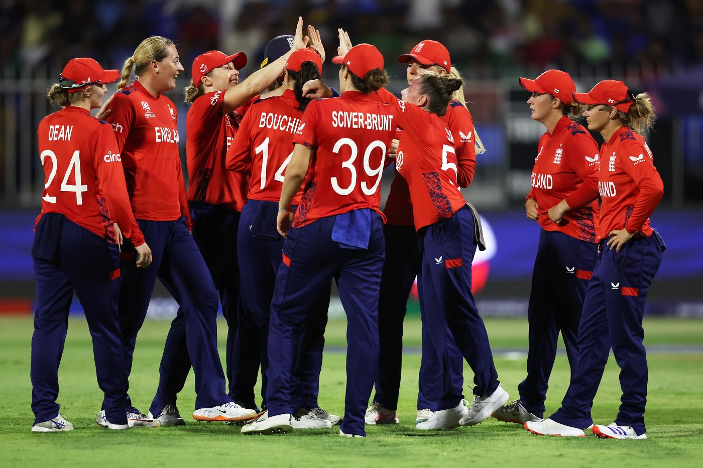 Linsey Smith picked up two wickets | ESPNcricinfo.com