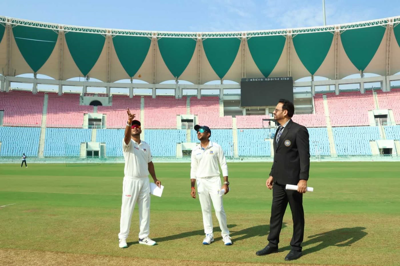 Aryan Juyal and Anustup Majumdar at the toss | ESPNcricinfo.com