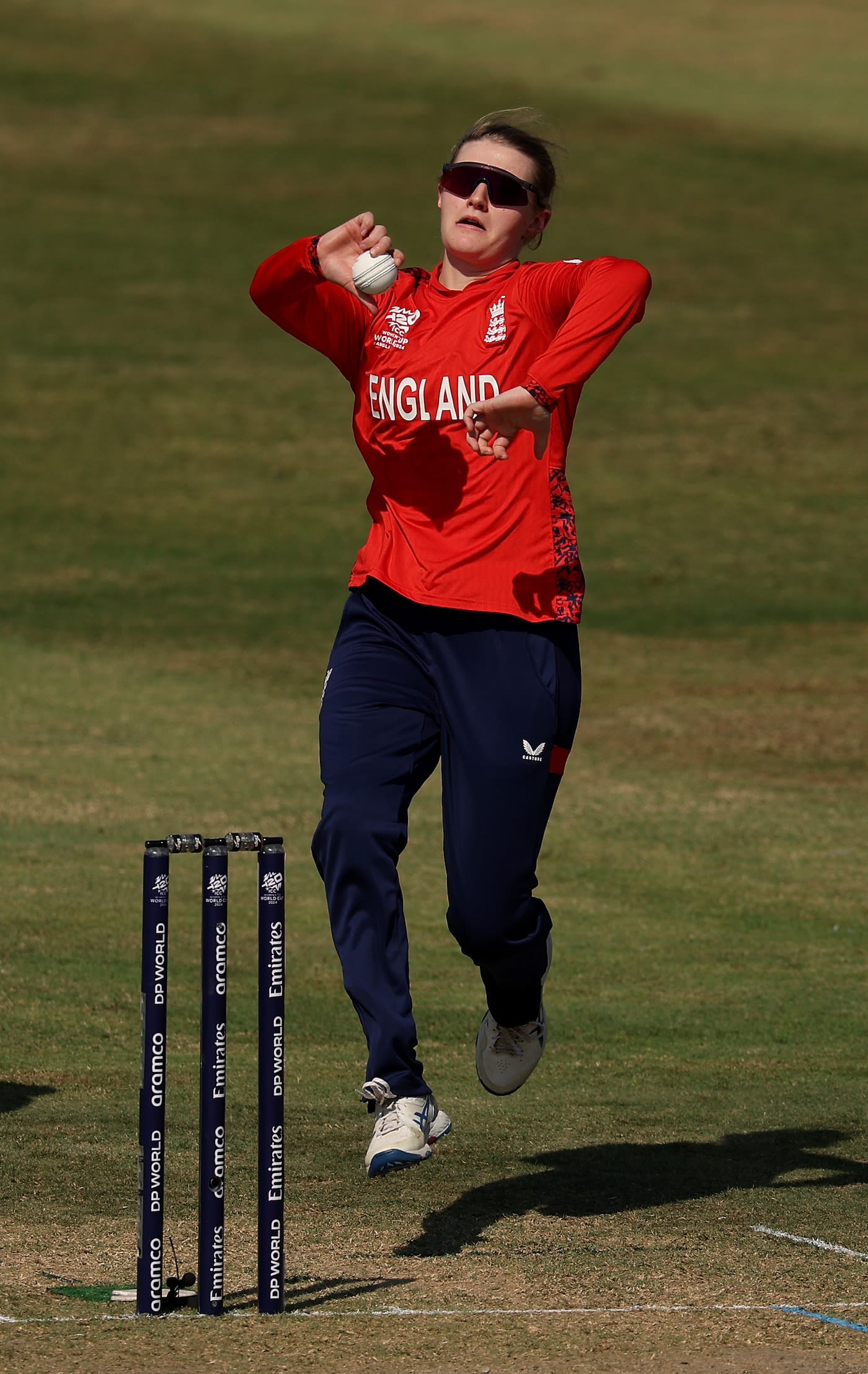 Charlie Dean trots in to bowl | ESPNcricinfo.com