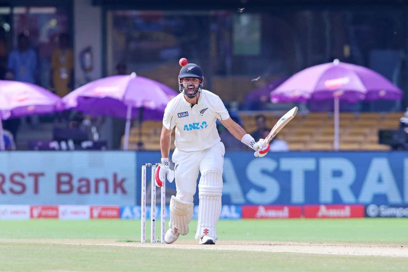 Daryl Mitchell in action on the third morning | ESPNcricinfo.com