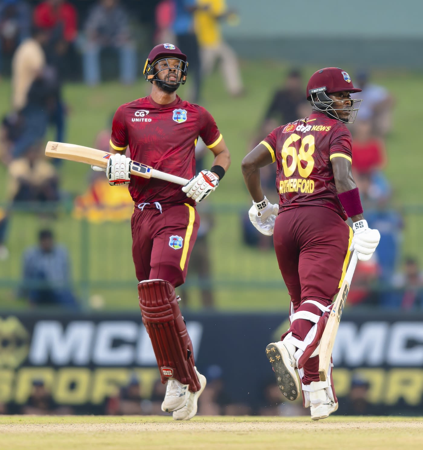 Roston Chase and Sherfane Rutherford put on a big stand | ESPNcricinfo.com
