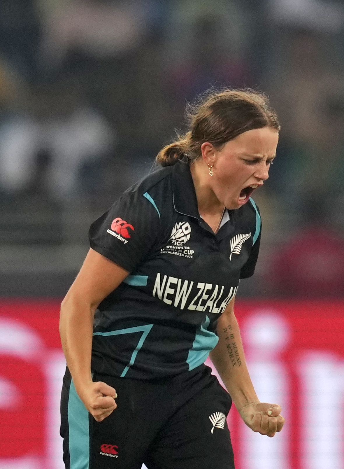 Eden Carson exults after dismissing Marizanne Kapp | ESPNcricinfo.com
