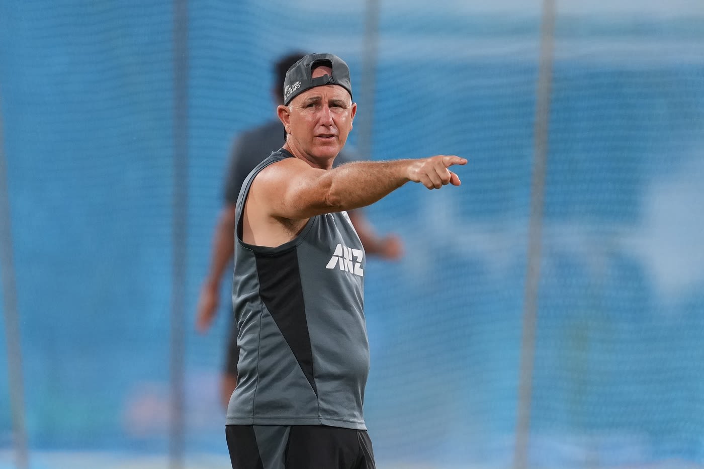 Gary Stead oversees New Zealand's training session | ESPNcricinfo.com