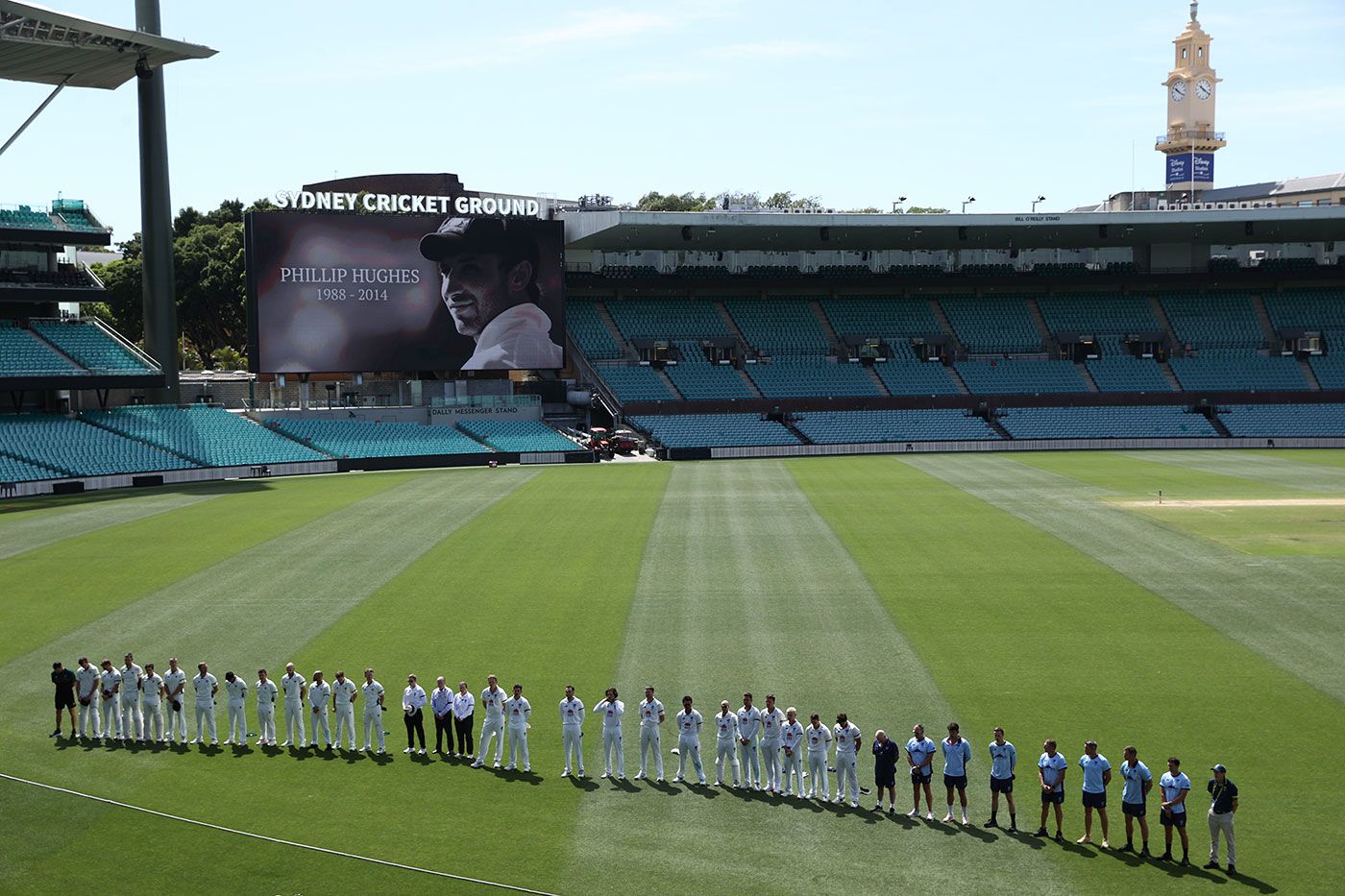 The teams line up at the SCG to remember Phillip Hughes | ESPNcricinfo.com