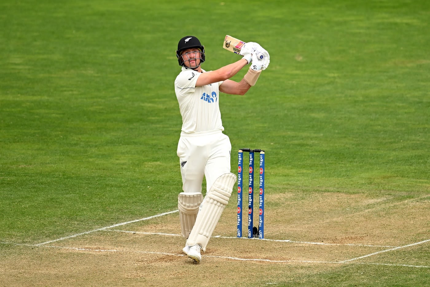 Nathan Smith showed a glimpse of his batting abilities | ESPNcricinfo.com