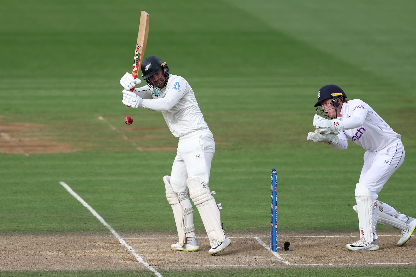 Tom Blundell stayed unbeaten as the lead went past 650 | ESPNcricinfo.com