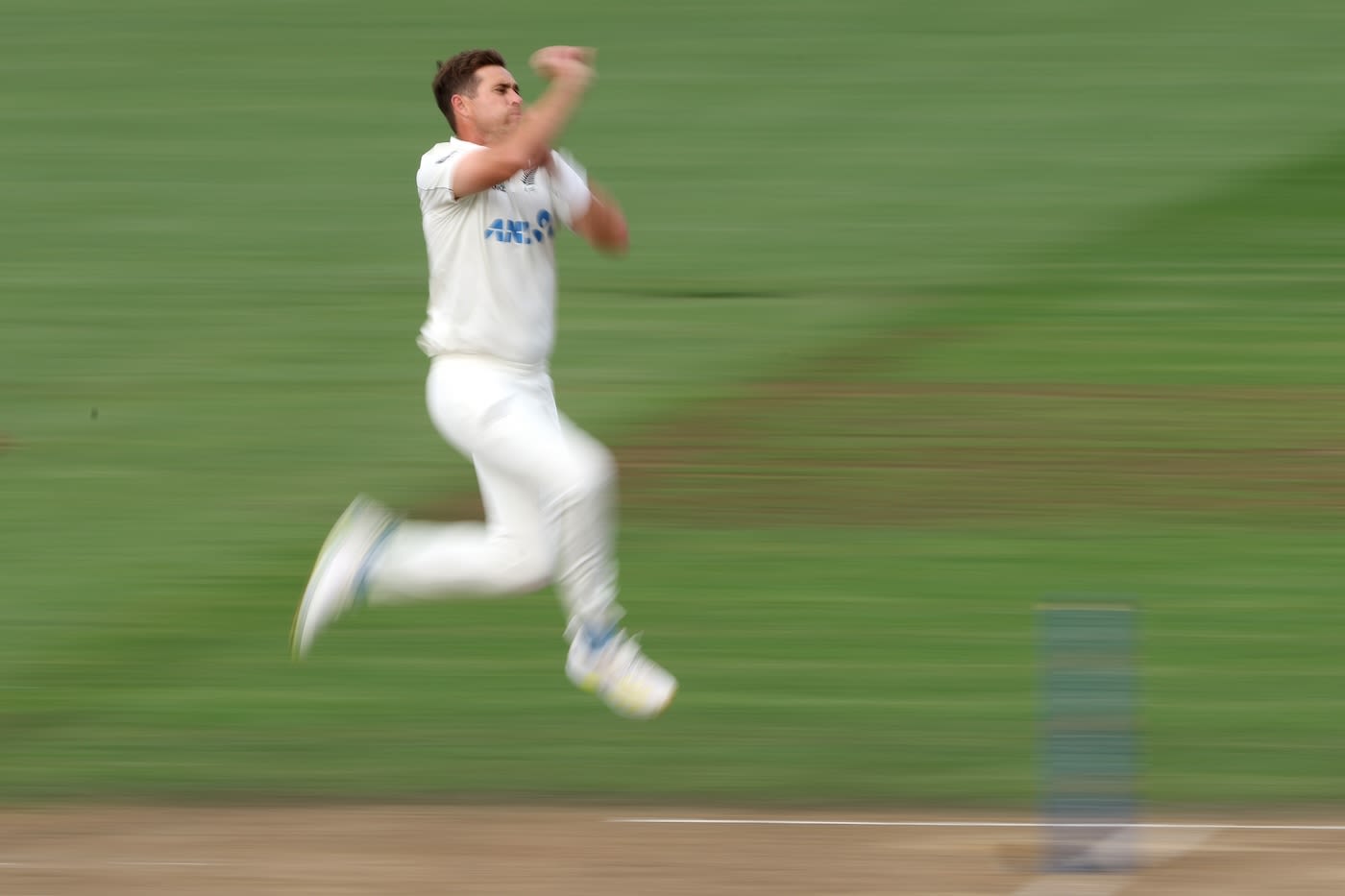 One final time: Tim Southee runs in with the new ball | ESPNcricinfo.com