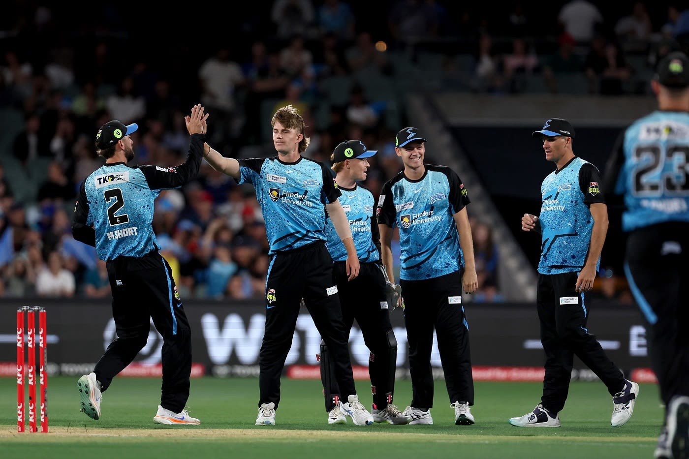 Henry Thornton and Co celebrate Glenn Maxwell's wicket | ESPNcricinfo.com