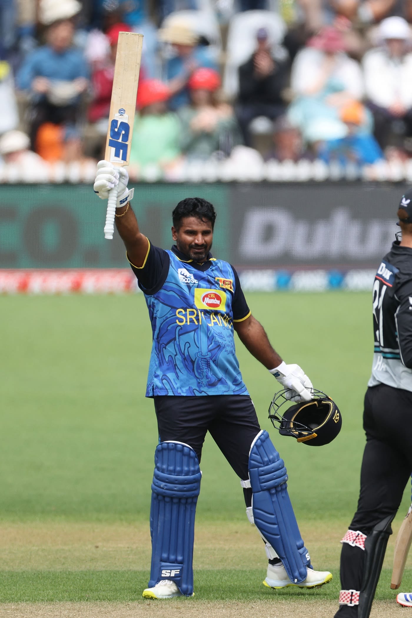 Kusal Perera soaks it in after hitting Sri Lanka's fastest T20I century ...