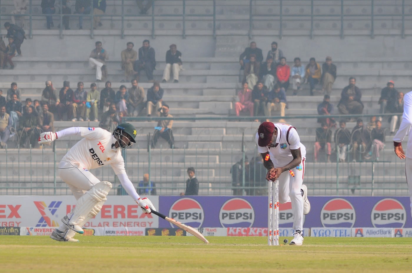 Justin Greaves runs out Noman Ali | ESPNcricinfo.com