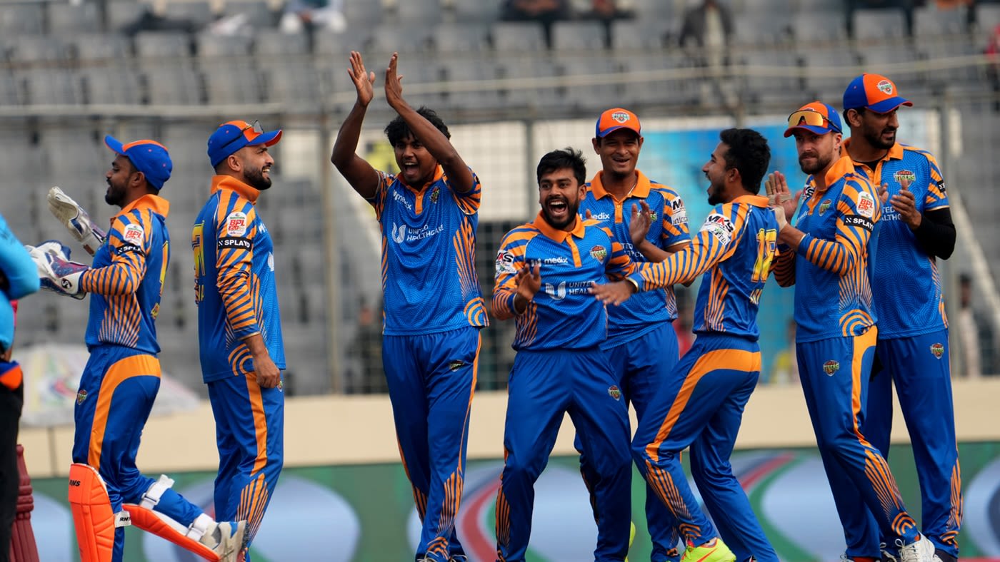 Khulna Tigers celebrate the fall of a wicket | ESPNcricinfo.com