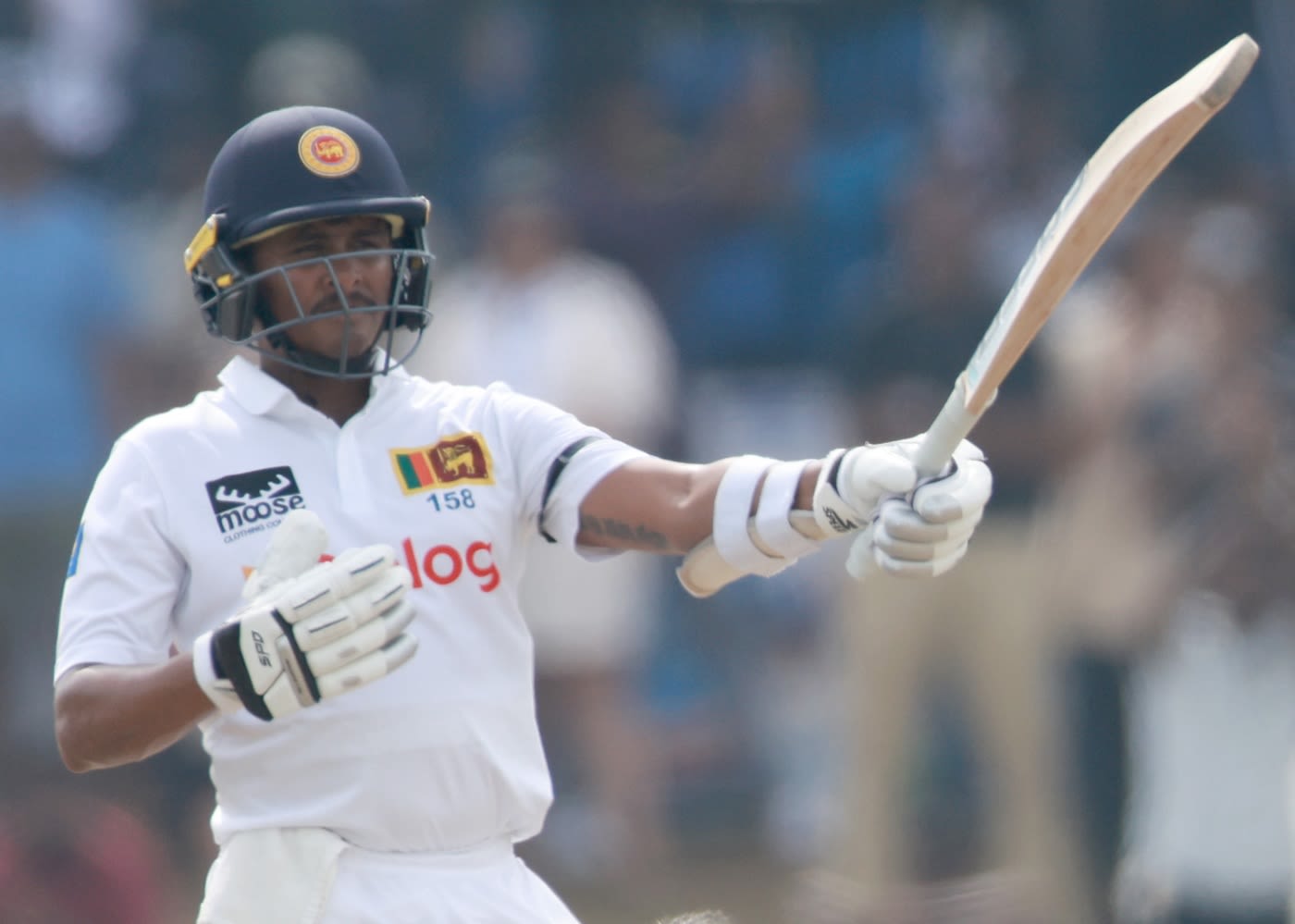 Jeffrey Vandersay brought up his first Test century with a six ...