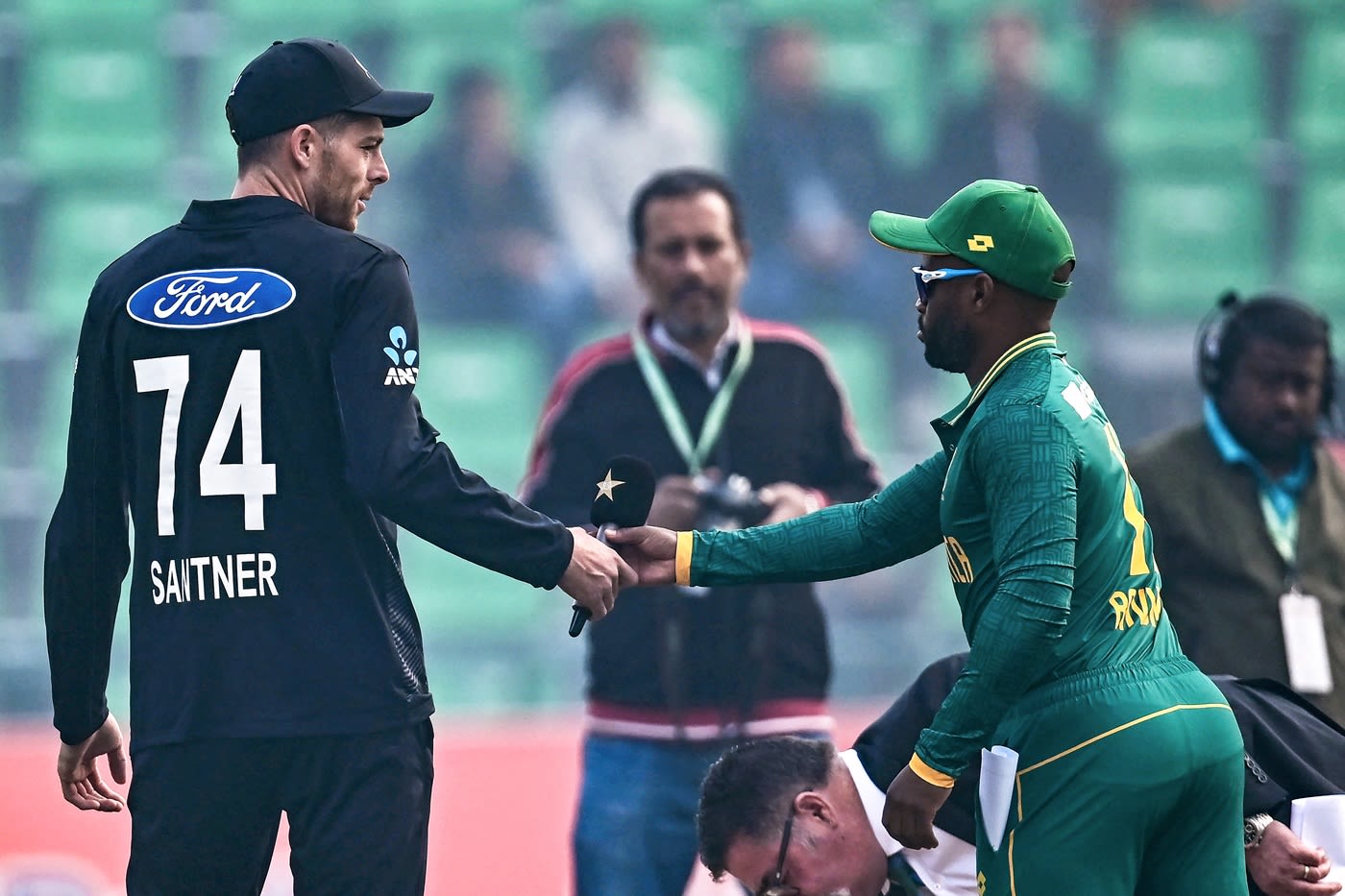 Mitchell Santner and Temba Bavuma at the toss | ESPNcricinfo.com