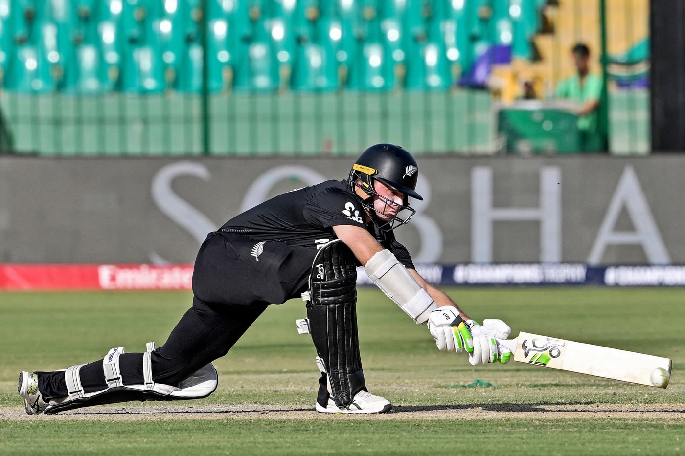 Tom Latham used the sweep well against spin | ESPNcricinfo.com
