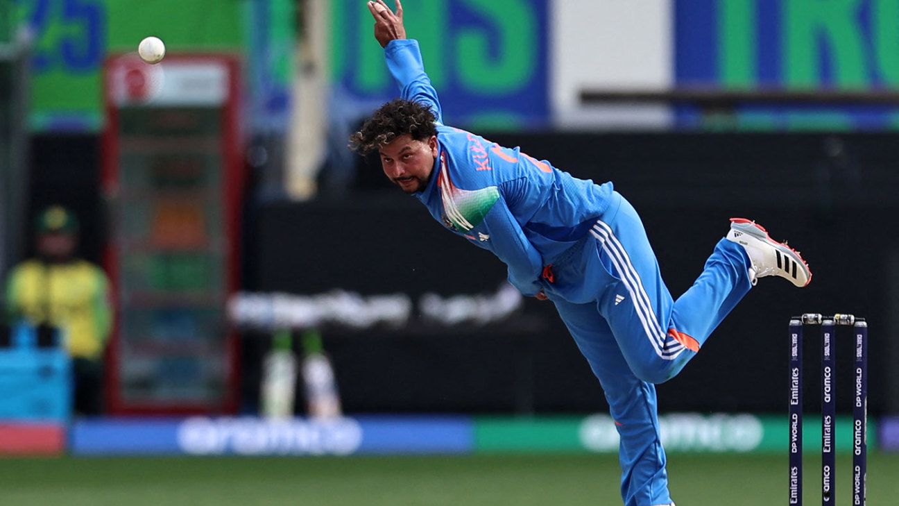 Pak vs Ind Champions Trophy - Kuldeep Yadav crafts a wristspin ... Pak vs Ind Champions Trophy - Kuldeep Yadav crafts a wristspin ...
