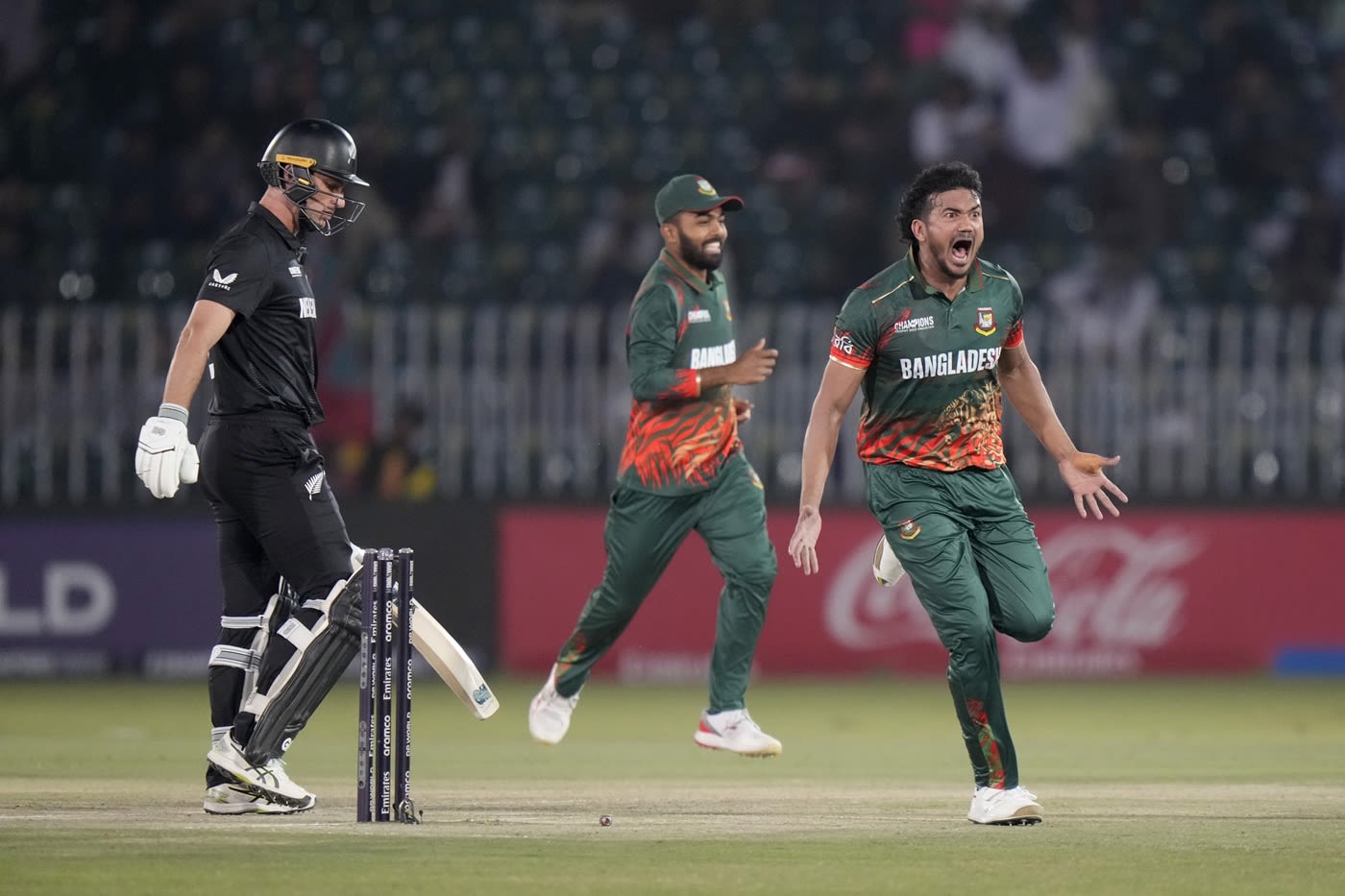 Taskin Ahmed celebrates the dismissal of Will Young | ESPNcricinfo.com