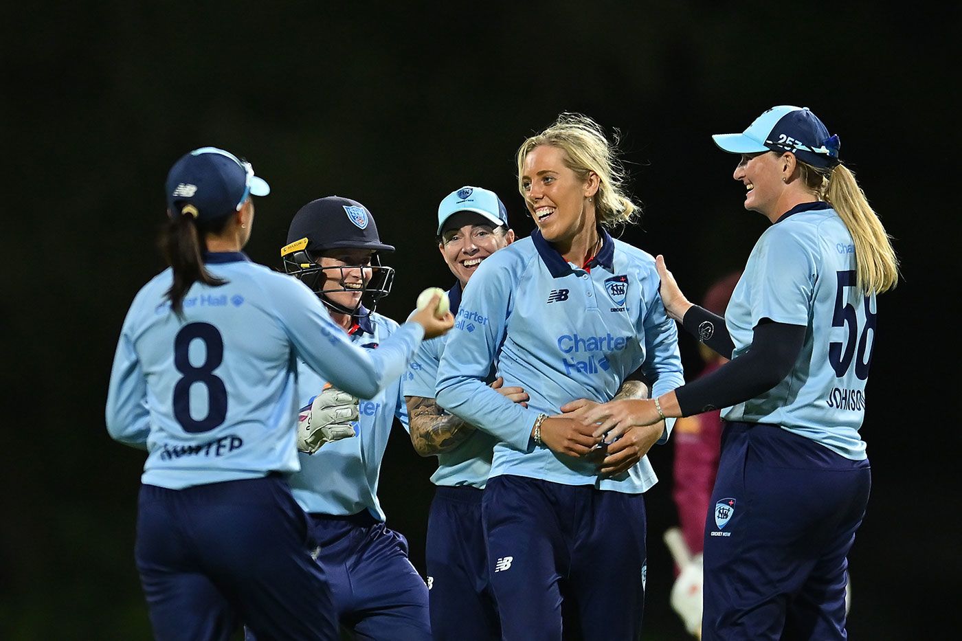 Georgia Adams played an important role with the ball | ESPNcricinfo.com