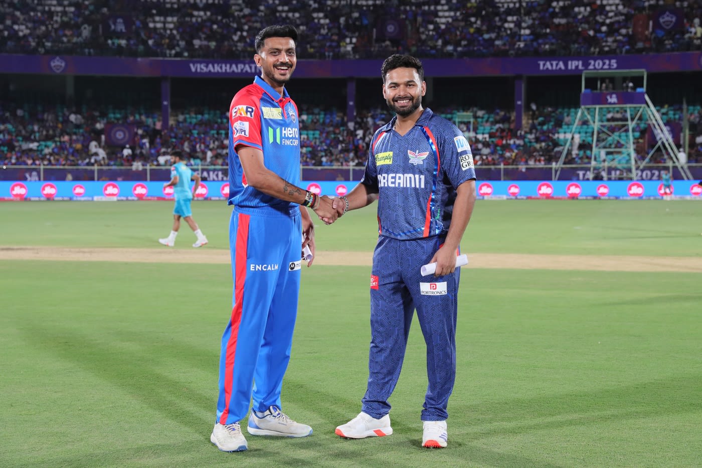 Delhi Capitals captain Axar Patel won the toss and elected to bowl in ...