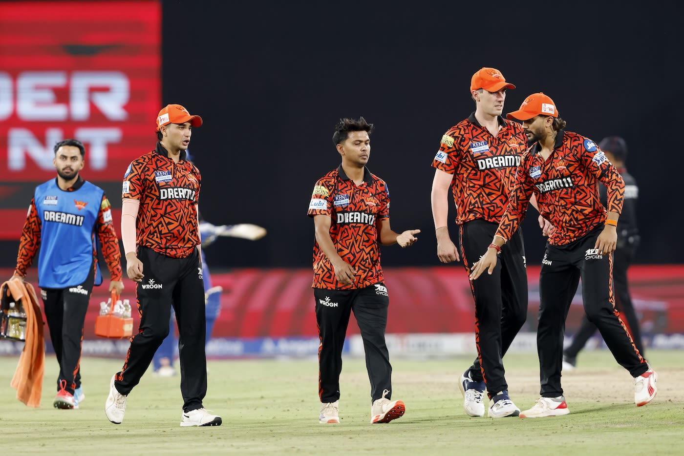 Zeeshan Ansari had Will Jacks caught | ESPNcricinfo.com