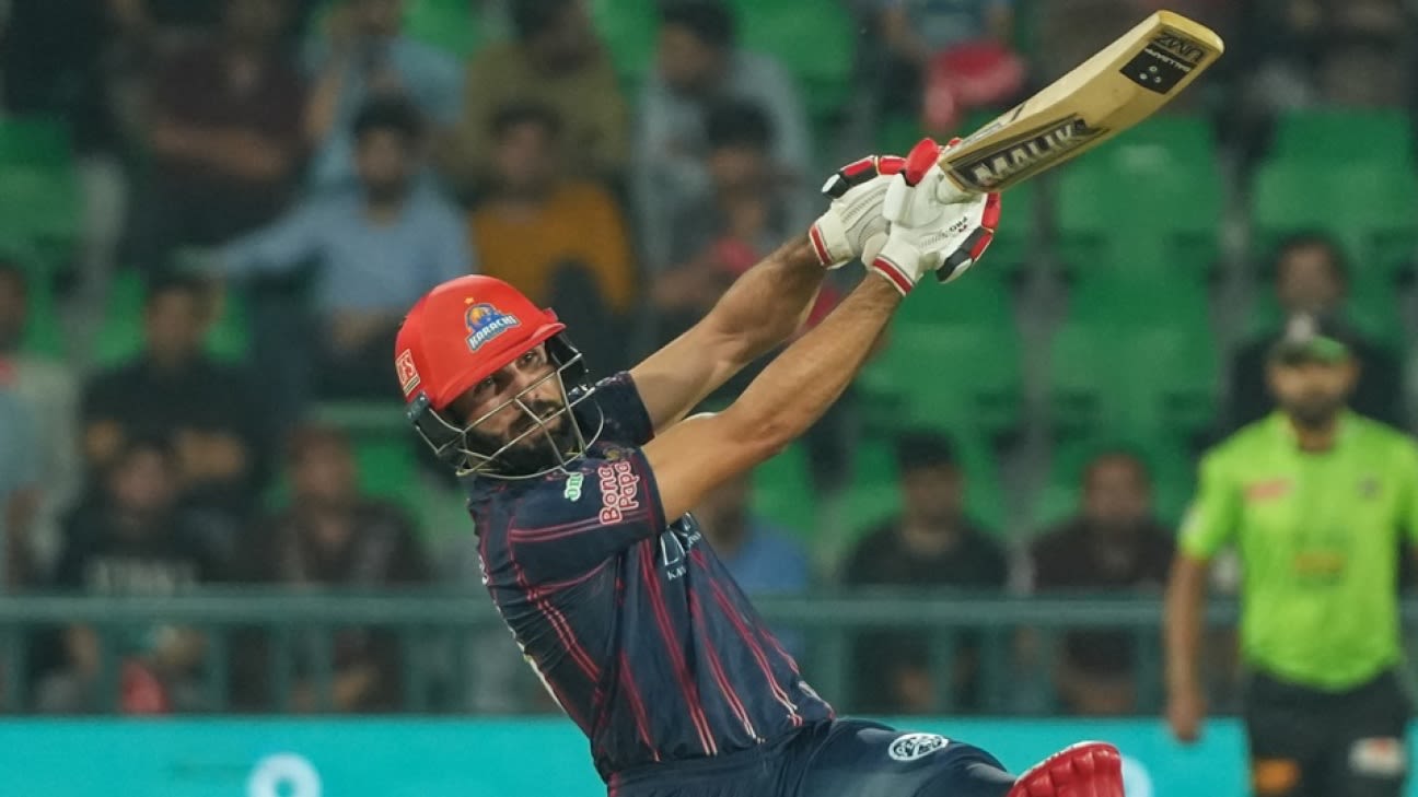 Ball by Ball Commentary & Live Score - LQ vs KK, 24th Match