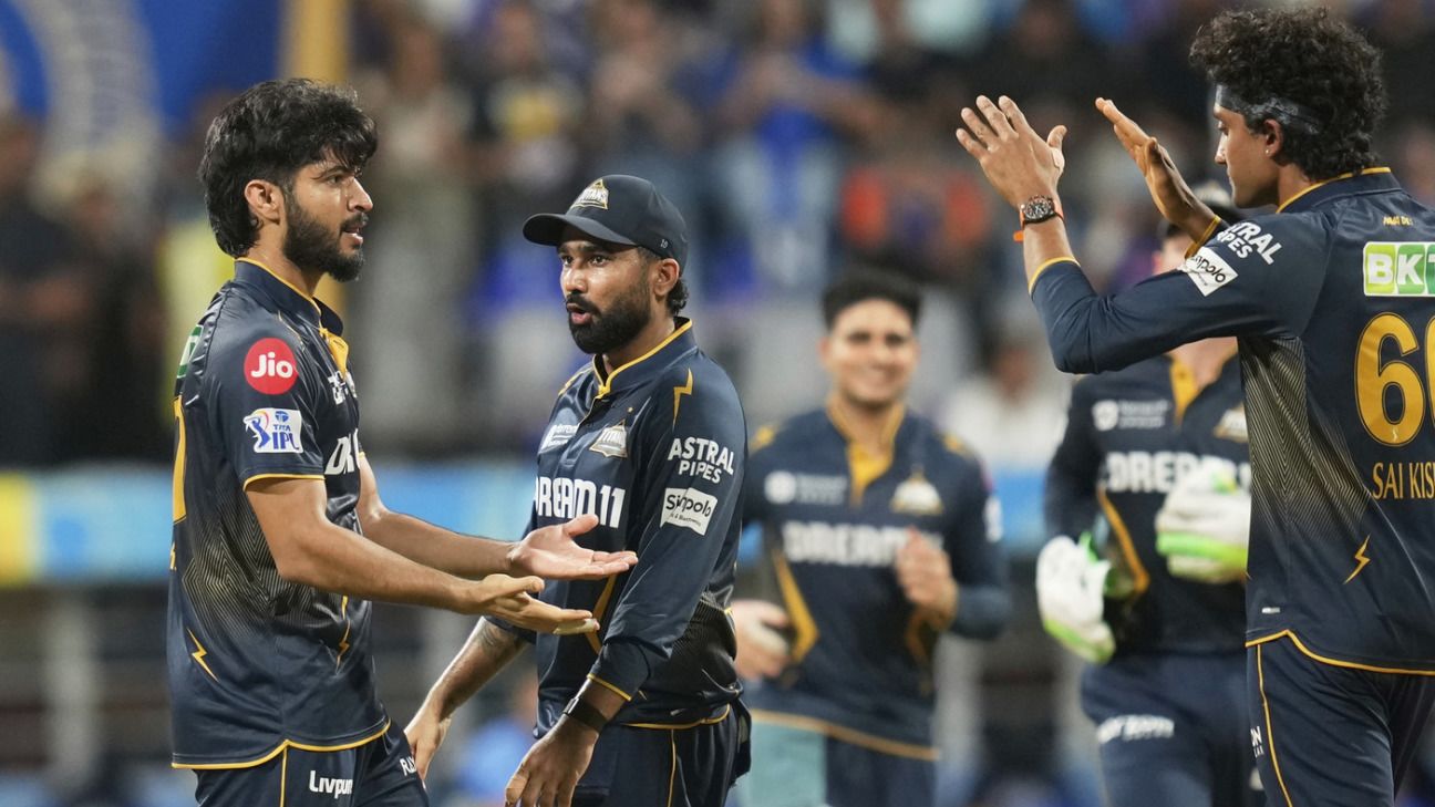 IPL 2025 play off race क्या top 2 में समाप्त कर सकती है mumbai indians ...