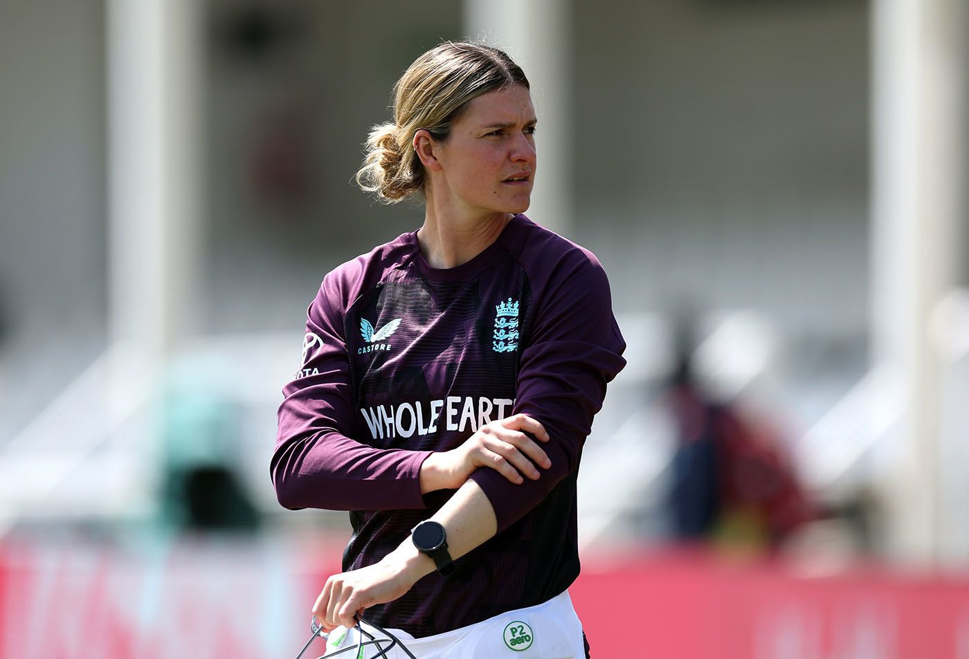 Paige Scholfield waits to bat in the England nets | ESPNcricinfo.com