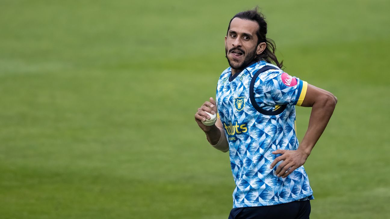 Ball by Ball Commentary & Live Score - BEARS vs DER, North Group