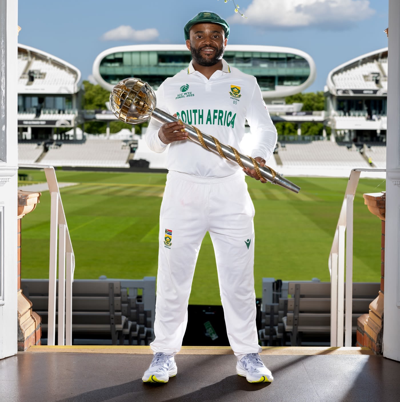 Temba Bavuma poses with the WTC mace | ESPNcricinfo.com